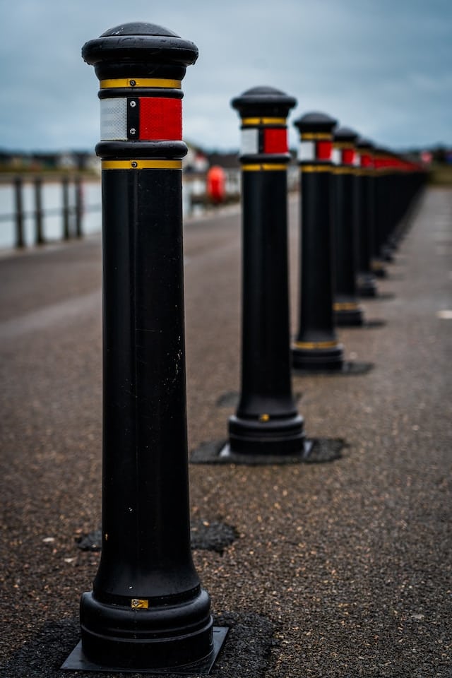 What are Bollards? Types and Uses of Bollards - The Techno Tricks